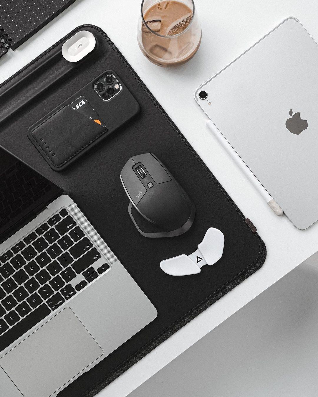 Mastering the art of flat lay