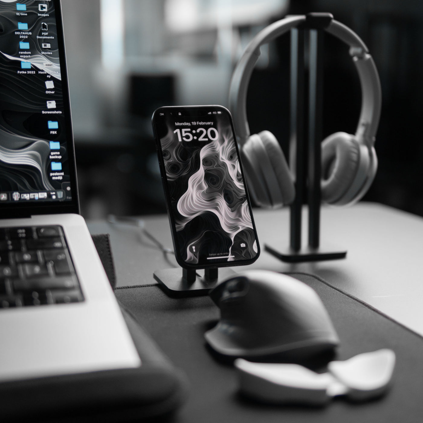 Wallpapers Bundle - 40 Pack