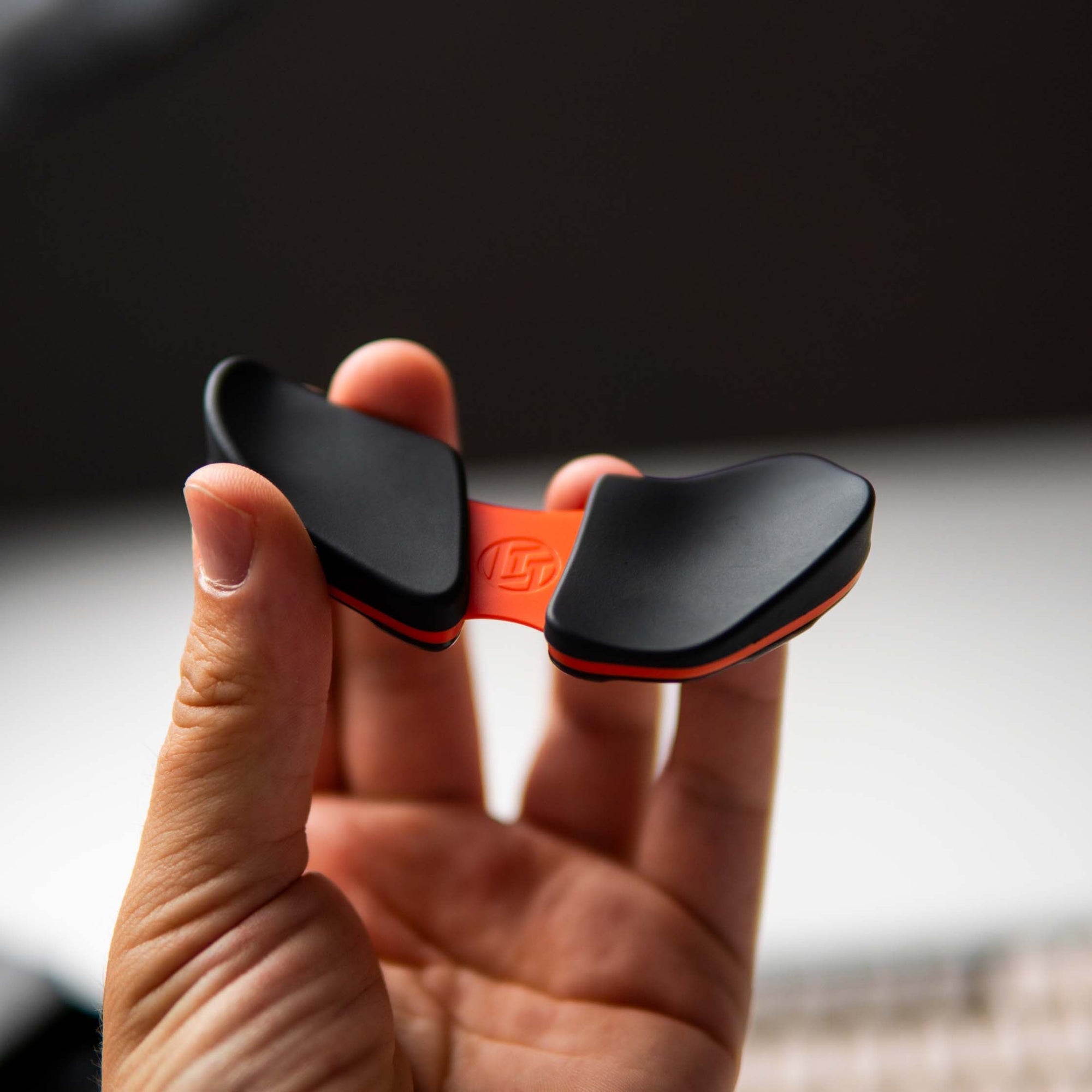 Carpio 2.0 - Ergonomic Mouse Wrist Rest | DeltaHub