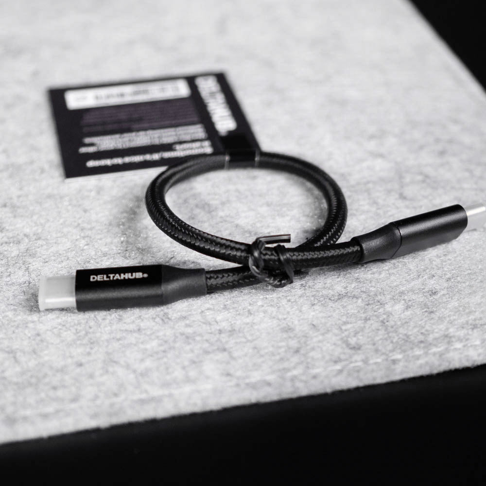 Short USB-C Cable – DeltaHub